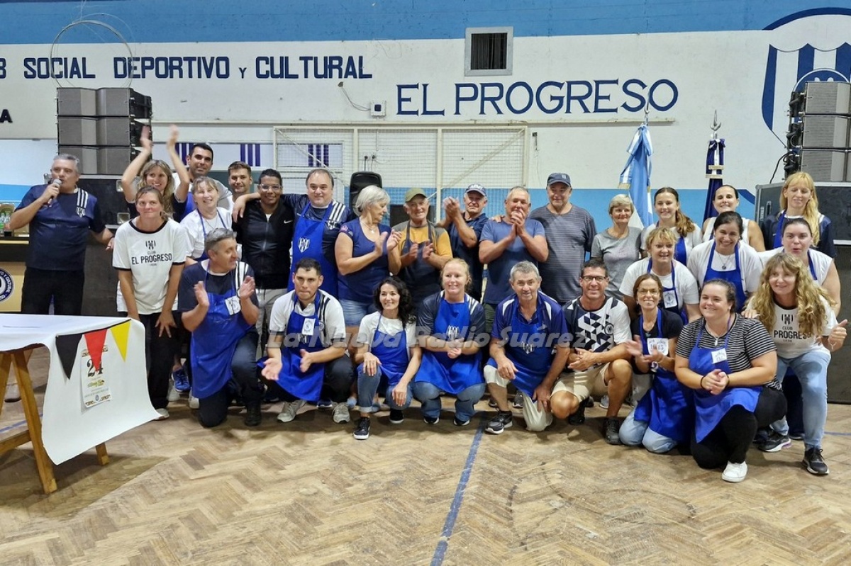 Gran almuerzo de club El Progreso en la Strudel Fest
