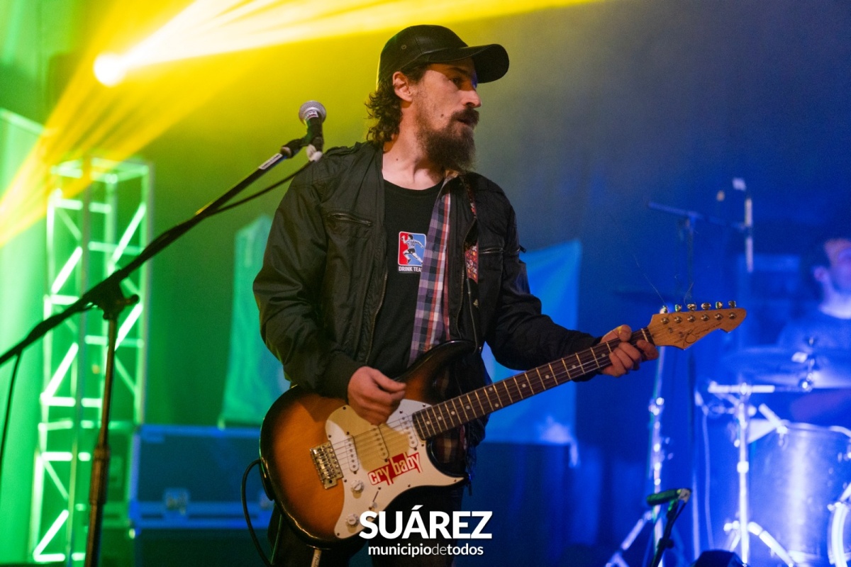 ¡El rock volvió a sonar fuerte en Coronel Suárez!