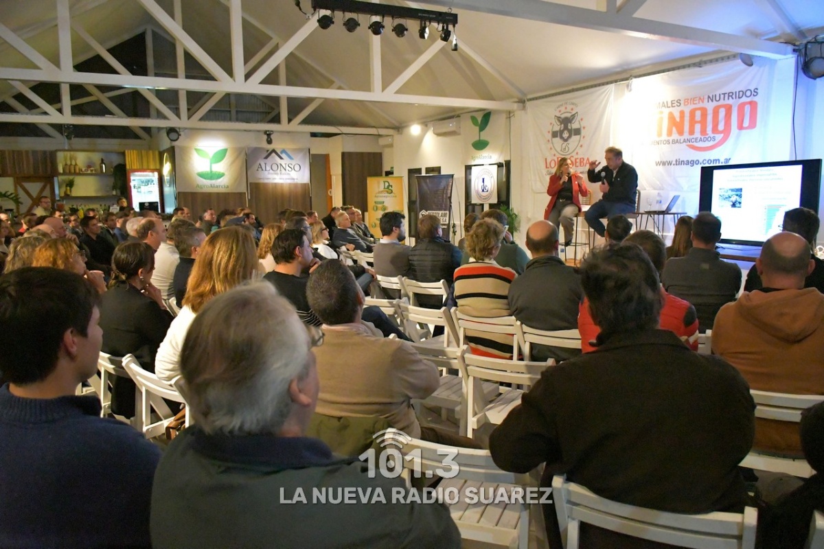 Gustavo Lázzari brindó una charla para comerciantes y empresarios en ...