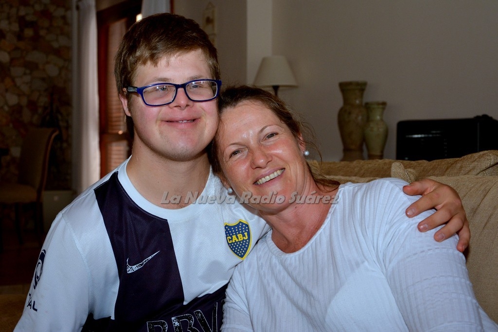 Nicolás Schwab egresa con el titulo secundario.