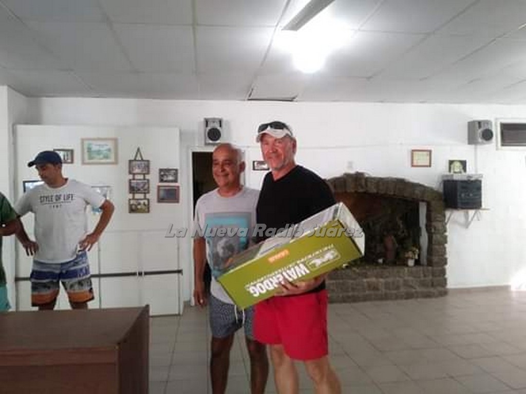 El Rancho Móvil Club Coronel Suárez entregó los premios de su bono.