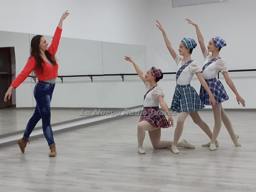 Escuela de Ballet de Coronel Suárez, a cargo de Eloísa Martin