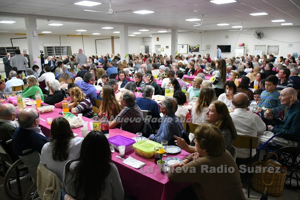 El Club Germano realizará una cena show honrando los 75 años del Hogar ...
