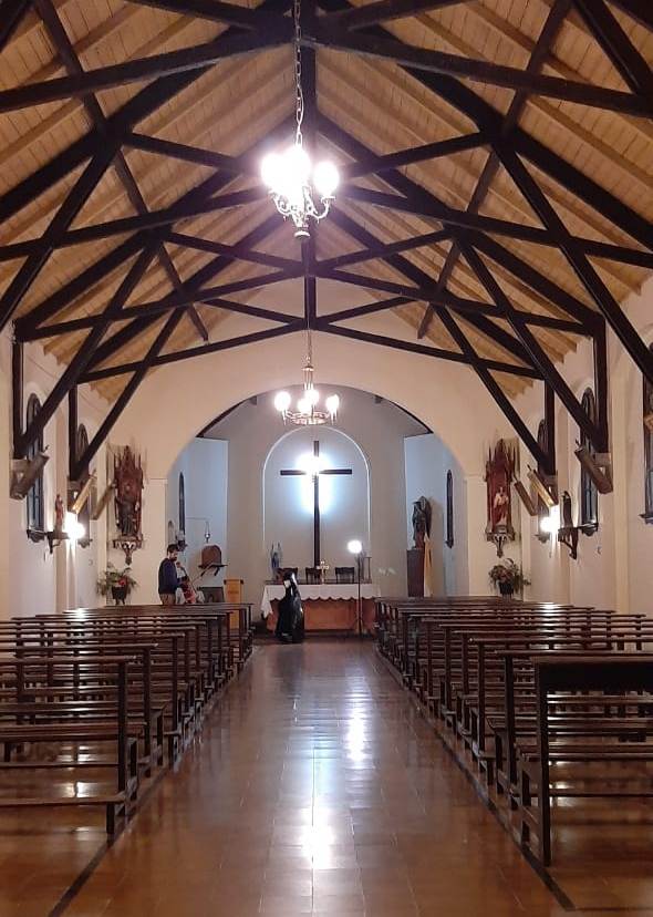 El lunes pasado, en la Capilla Perpetuo Socorro de Cura Malal, Martín ...
