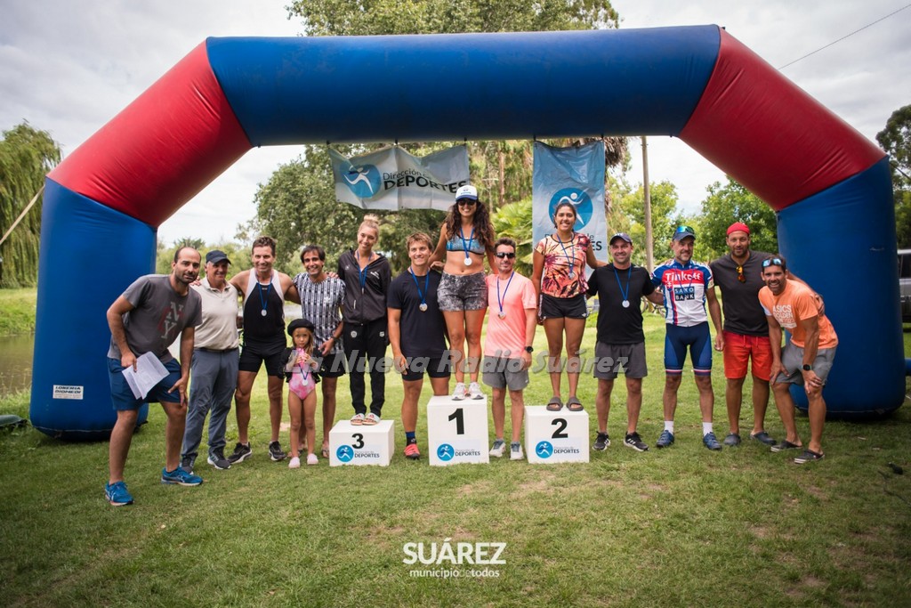 Matías Heffner y Paulina Vergnes se quedaron con el Triatlón “Román ...