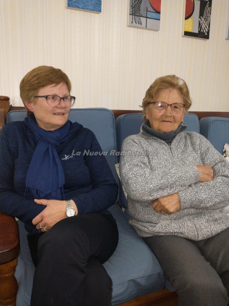 Patricia Maier y Angelina Graff, relatando historias en alemán